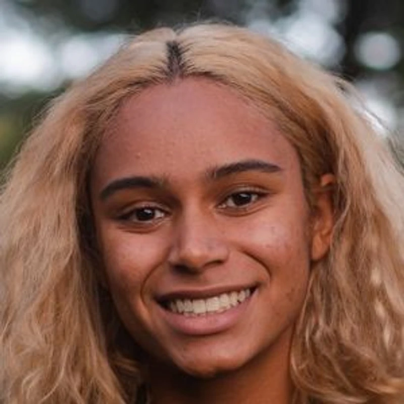 Kaelyn Dunnell - Canary Mission